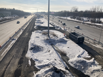 Aménagement d’une voie réservée sur l’autoroute 15, en direction nord ...